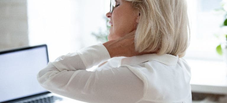 Stiff Neck Causes and Natural Remedies - Dr. Axe