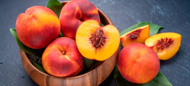 Peach Nutrition: Benefits of Peaches, Uses and Recipes - Dr. Axe