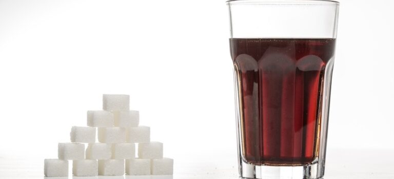 High Fructose Corn Syrup: 9 Dangers and Healthy Alternatives - Dr. Axe