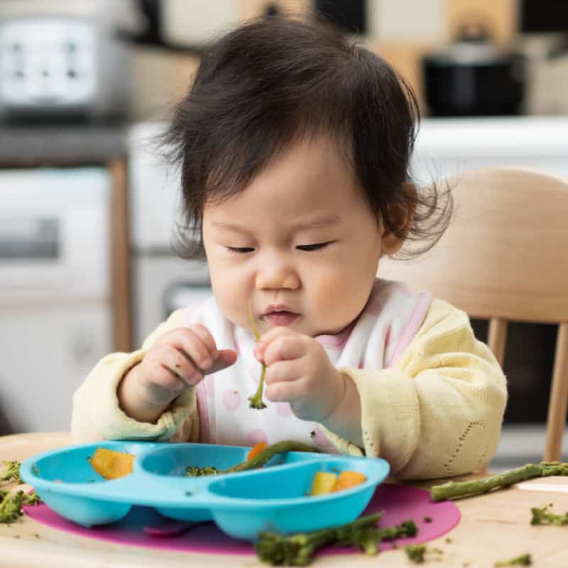 How to Do Baby-Led Weaning: Best Way to Starting Solids? - Dr. Axe