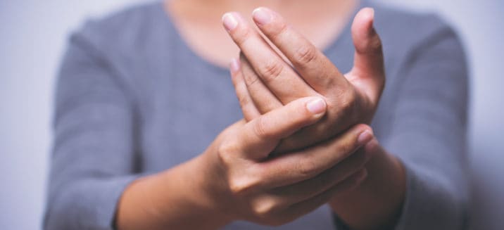 Paresthesia (+ 5 Natural Tips for 'Pins and Needles' Relief - Dr. Axe)