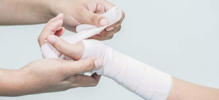 Wound Care 101: 7 Natural Ways to Assist Wound Healing