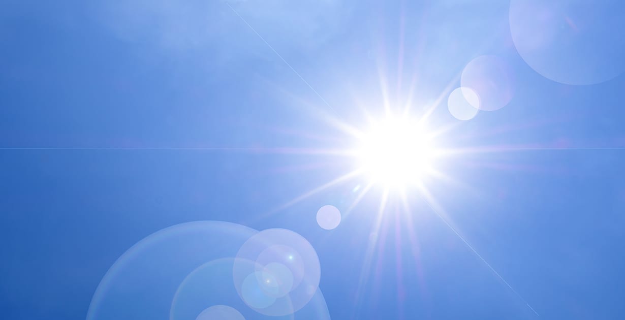 Sun Poisoning Symptoms and Treatment Options - Dr. Axe