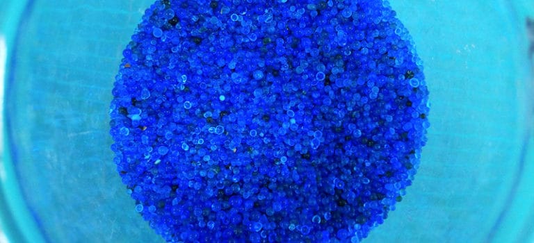 What Is Silicon Dioxide and Is It Safe? Uses, Risks and Benefits - Dr. Axe