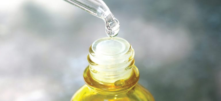 Mineral Oil Benefits, Uses, Risks and Side Effects - Dr. Axe