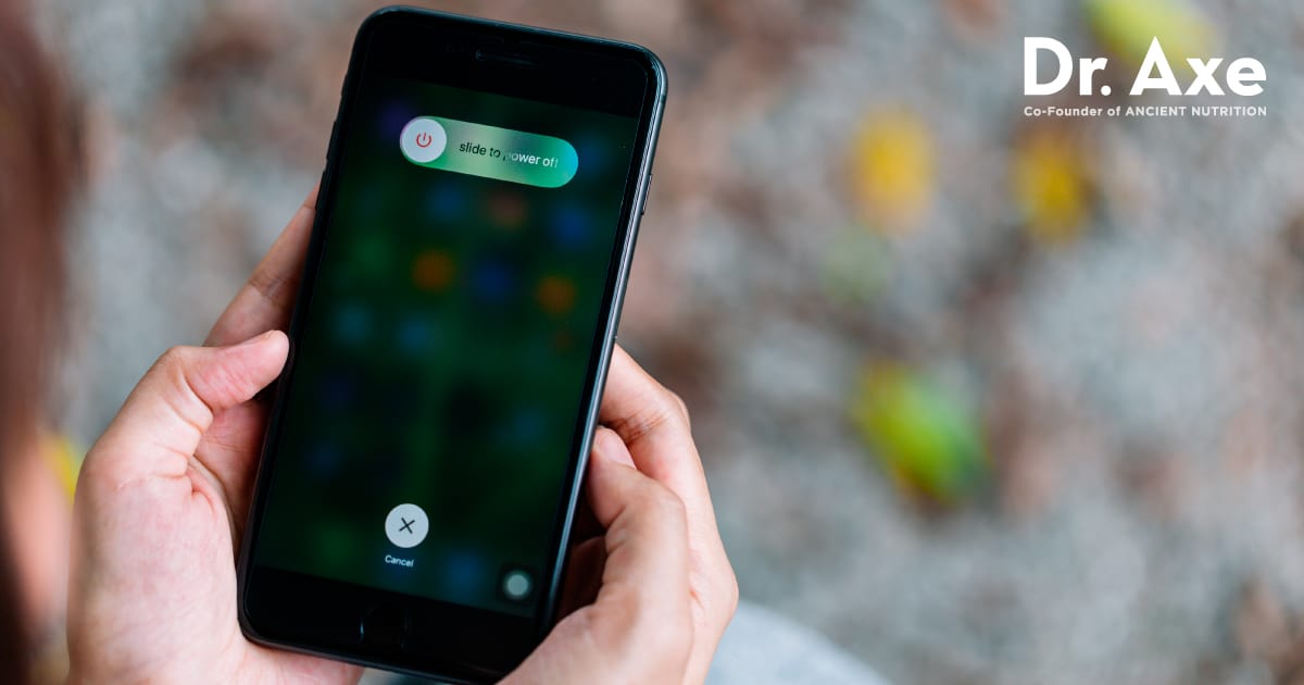 5 Benefits of Unplugging for the Holidays and How to Do It - Dr. Axe