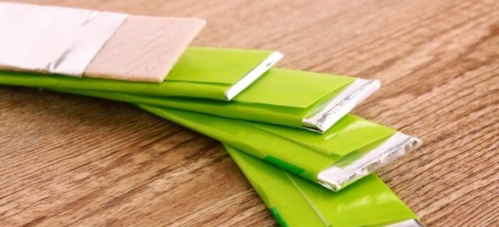 Microplastics in Chewing Gum: Thousands of Particles in Saliva - Dr. Axe