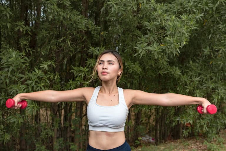Best Shoulder Workouts for Women and How to Do Them